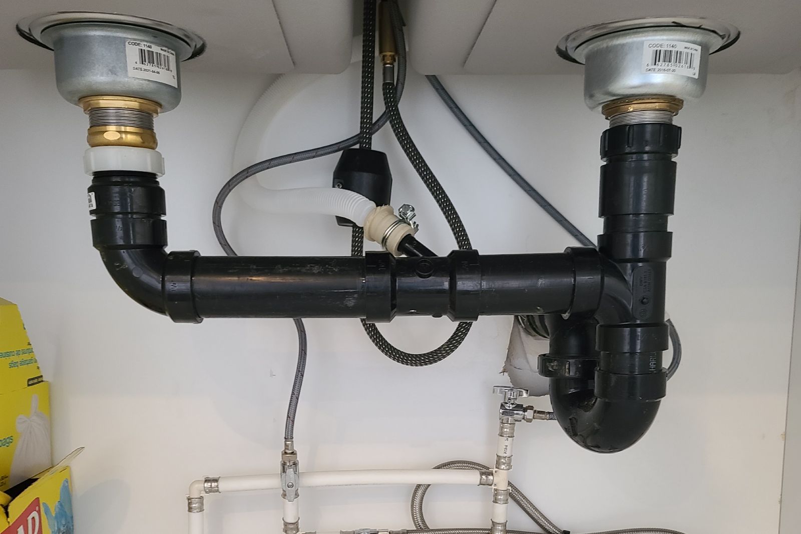 Commercial Kitchen Plumbing Toronto - AquaRescue